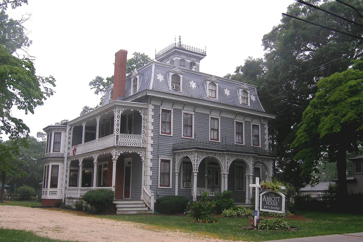 Abbott House – Lasher Construction